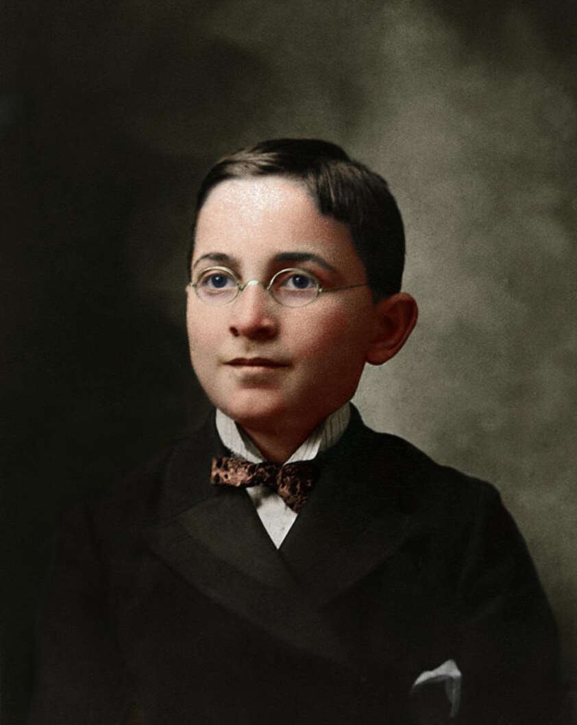 25 Colorized Photos of the Late 1890s