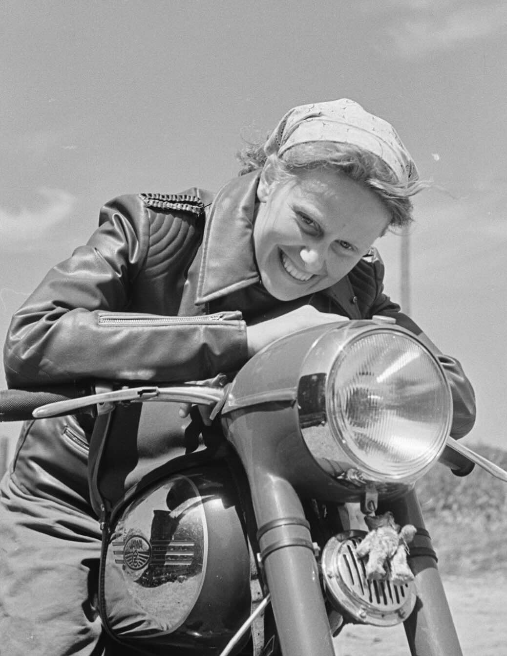 15 Vintage Motorcycles From the Early 1950s - The Scroller
