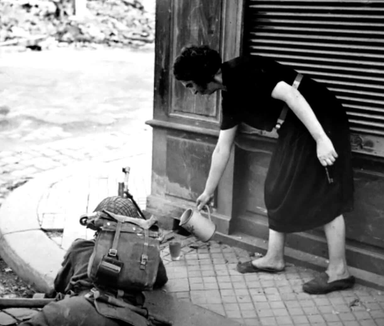 15 Historic WWII Photos Capturing the End of War