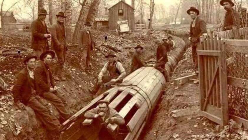 History - The Scroller