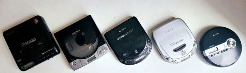 25 Tech Gadgets Everyone Wanted in The 90s