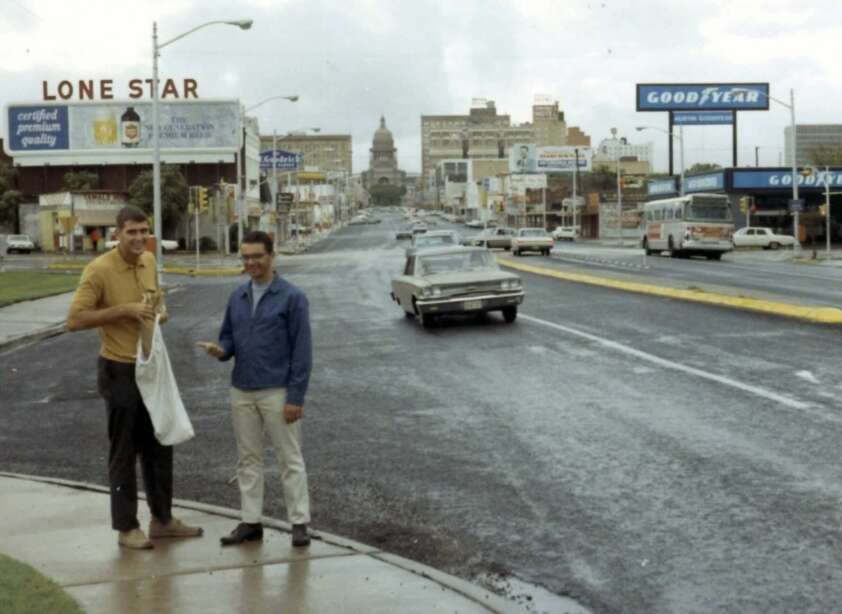 20 Vintage Photos That Perfectly Capture Texas in the 1960s-1970s
