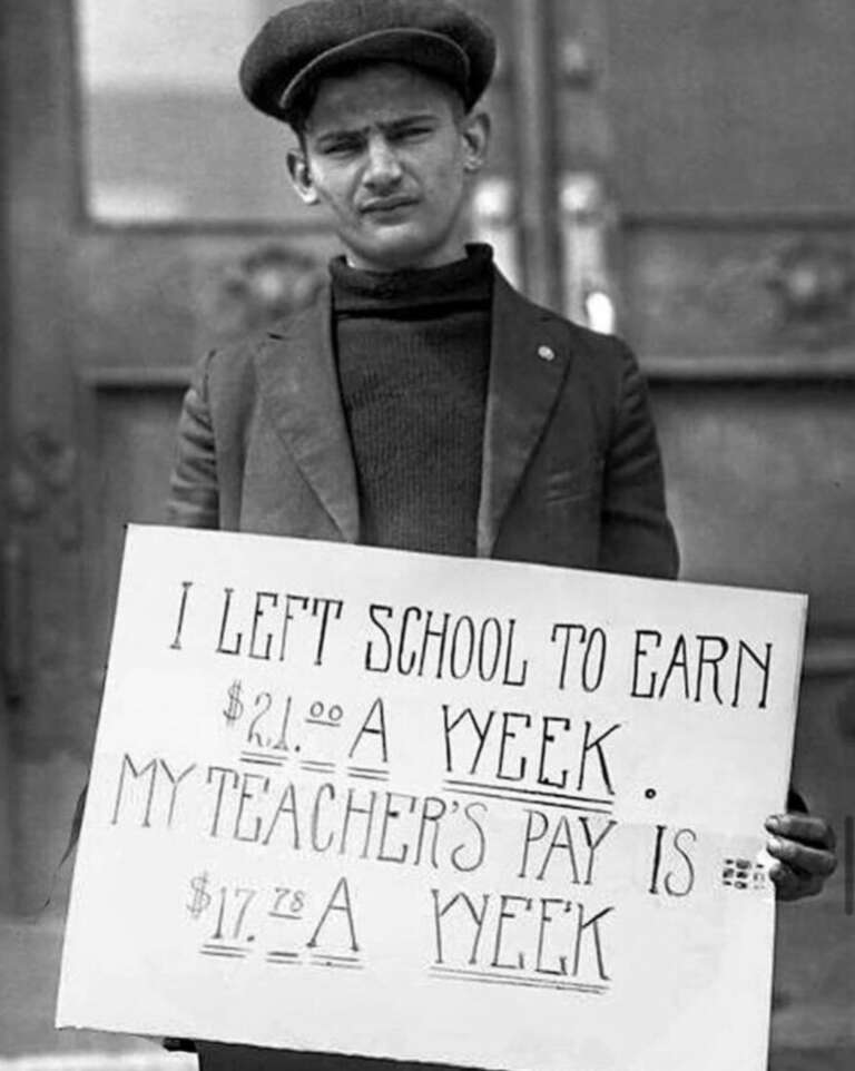 30 Vintage Photos from 1930 That Capture Life In The '30s