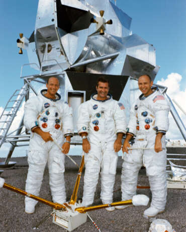 20 Vintage Photos That Show What NASA Was Like in the 1960s