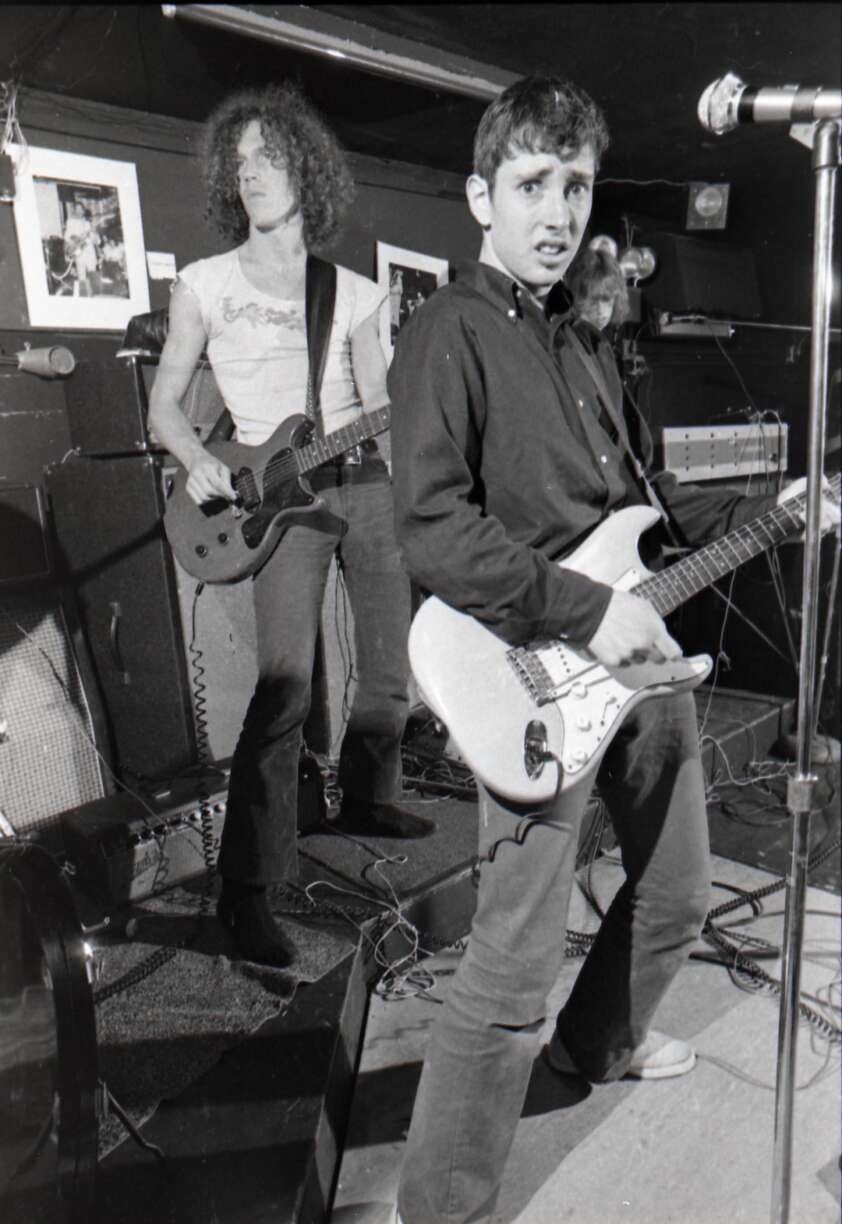 20 Photos That Embody Punk Rock Culture (’70s–’80s)