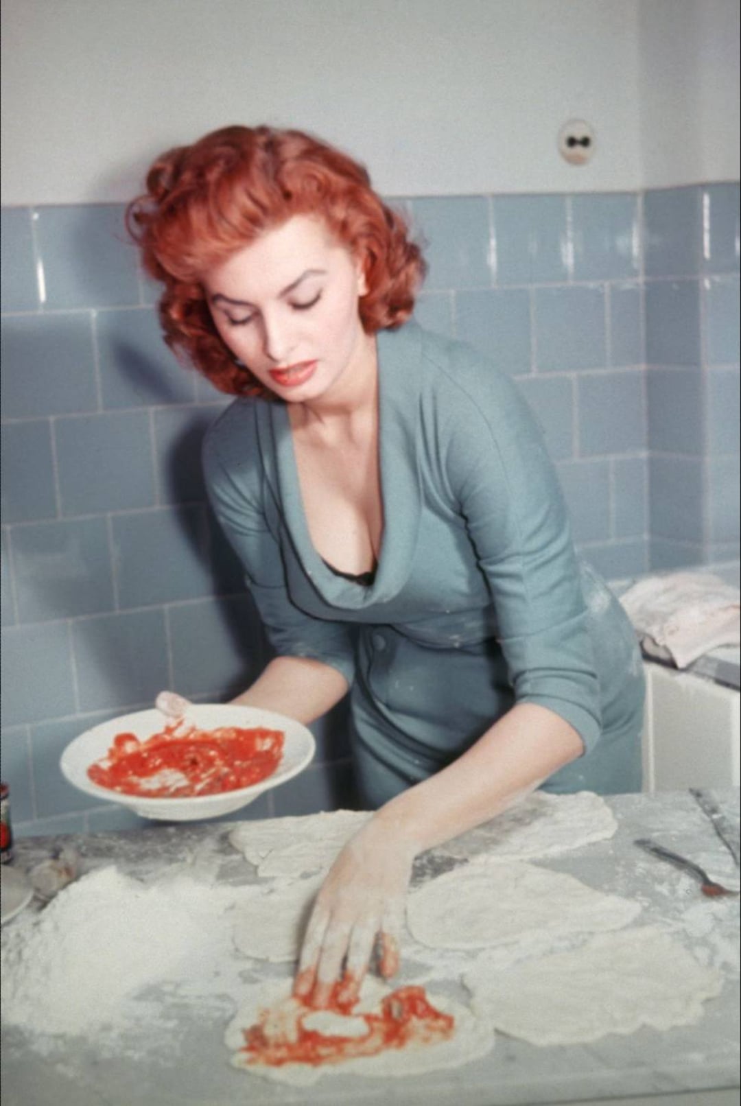 20 Fascinating Photos of Chefs from the Past (1900s–1990s)