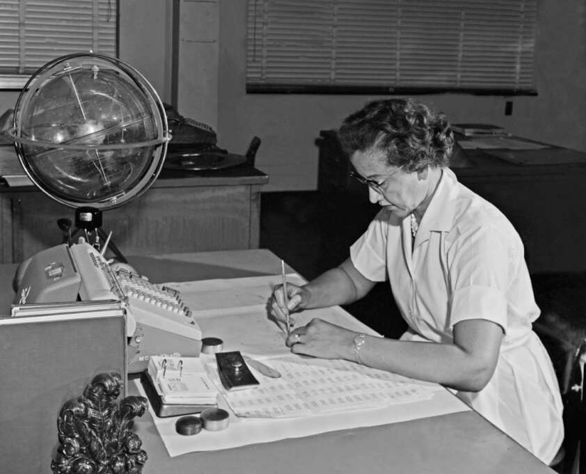 20 Vintage Photos That Show What NASA Was Like in the 1960s