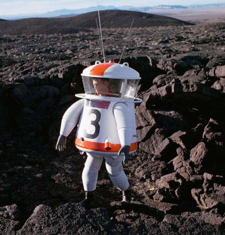 20 Vintage Photos That Show What NASA Was Like in the 1960s