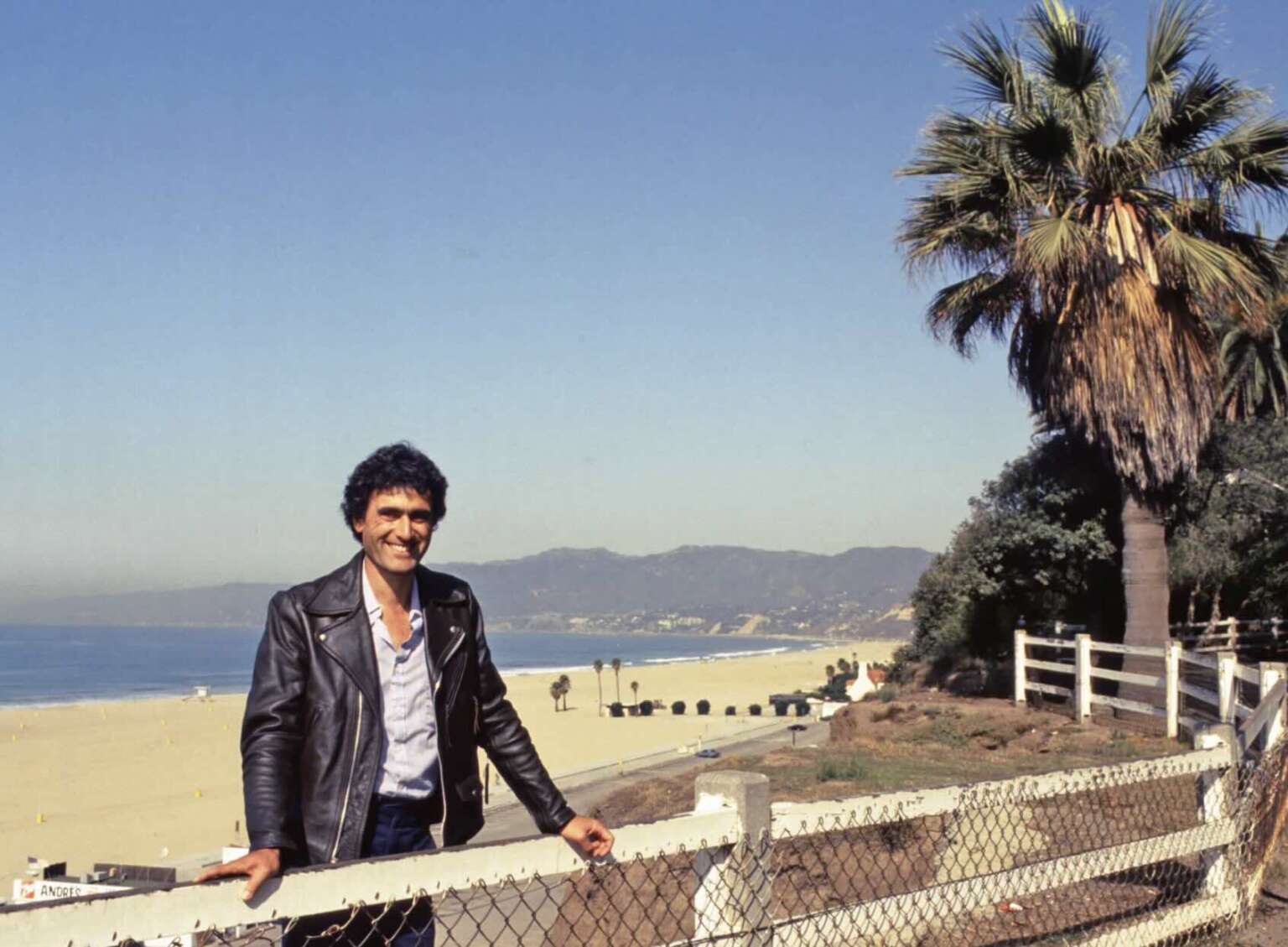 35 Nostalgic Vintage Photos of 1982