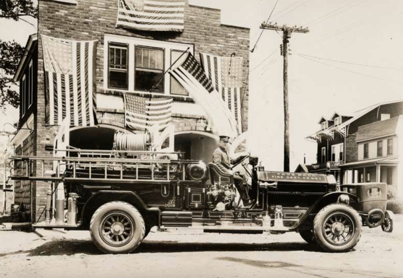 24 Vintage Photos That Capture 1925