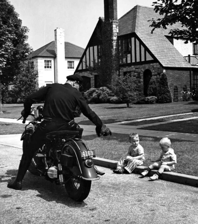 35 Vivid Vintage Photos of 1942