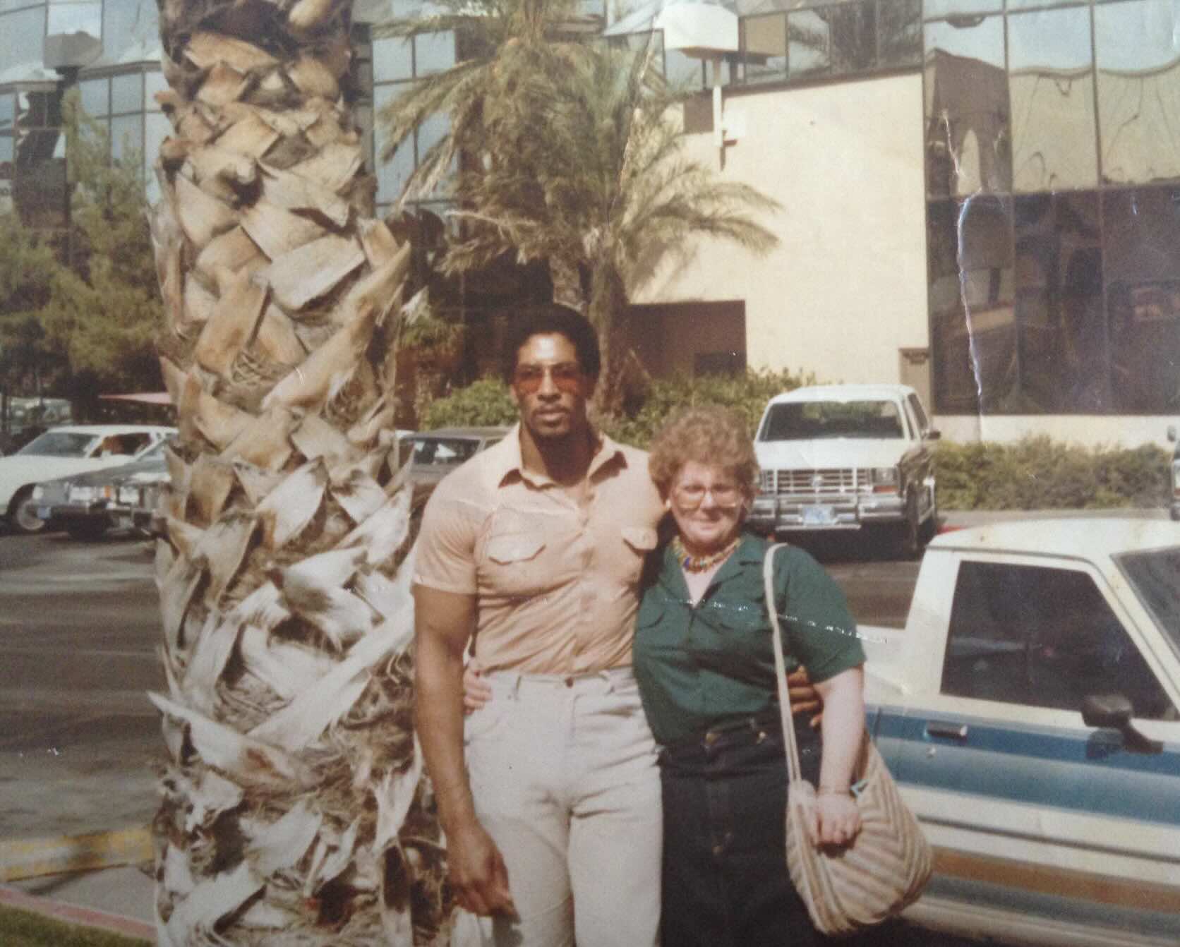 35 Throwback Vintage Photos of 1984