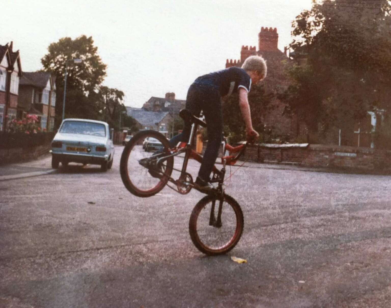 35 Throwback Vintage Photos of 1984
