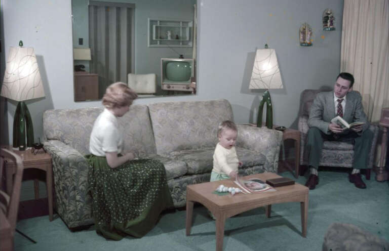 20 Forgotten Weekend Activities Families Loved in the 1950s