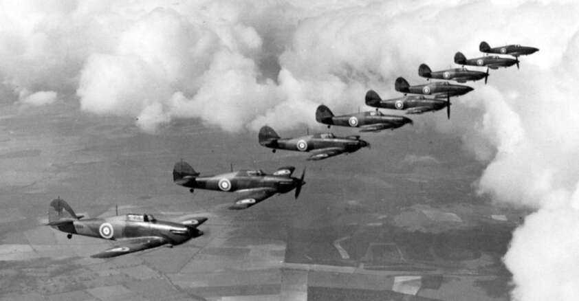 20 Powerful Photos From the Battle of Britain