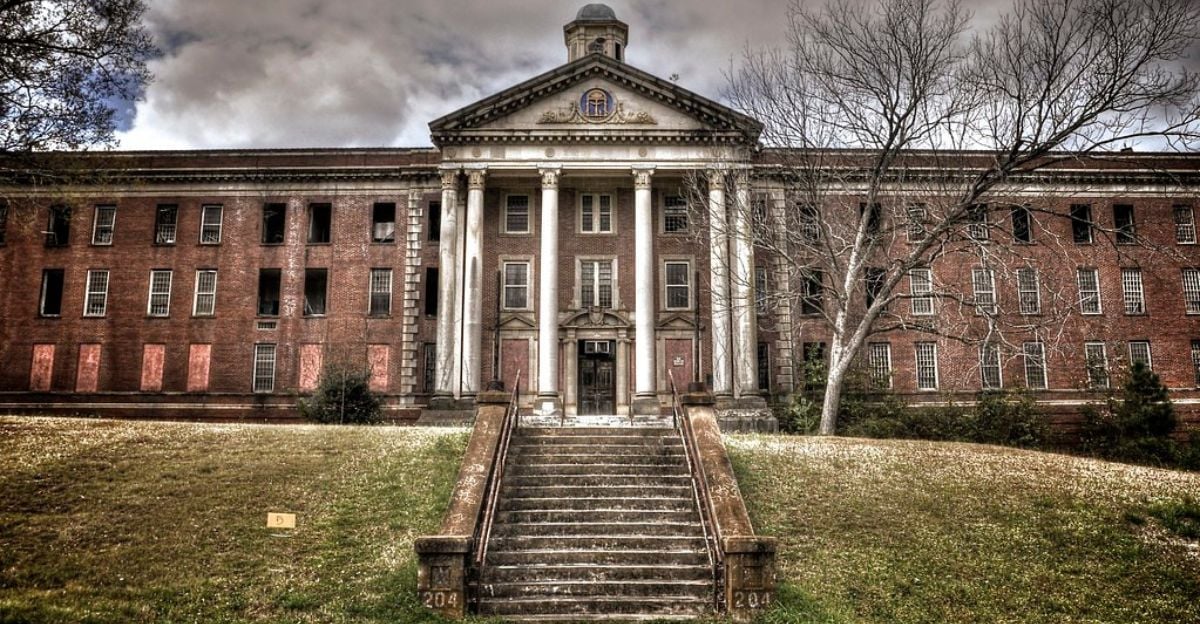 16 Places So Terrifying They Inspired Horror Movies