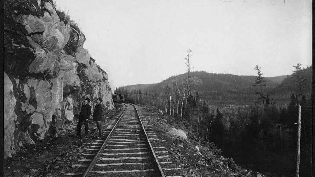 16 Photos That Tell the Story of the Transcontinental Railroad