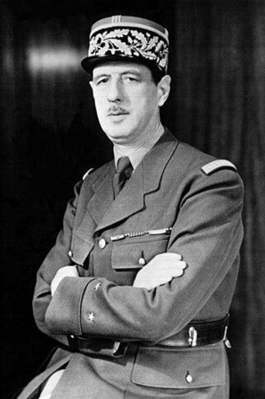 20 Powerful Photos of Figures Who Shaped World War 2