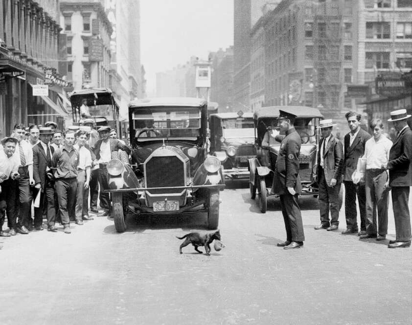 23 Vintage Photos That Capture Life in 1923 Perfectly