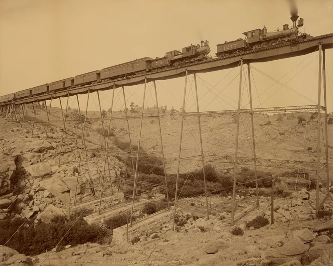 16 Photos That Tell the Story of the Transcontinental Railroad