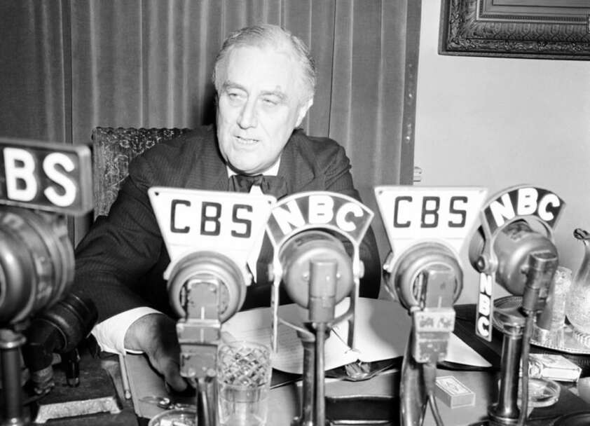 20 Powerful Photos of Figures Who Shaped World War 2