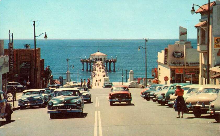 25 Vintage Beach Photos from the 1940s and ’50s