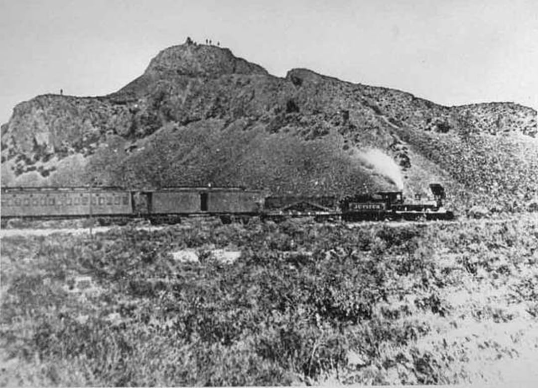 16 Photos That Tell the Story of the Transcontinental Railroad