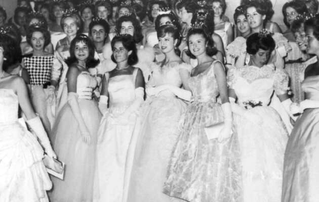 19 Last Known Photos of Famous People Before They Passed