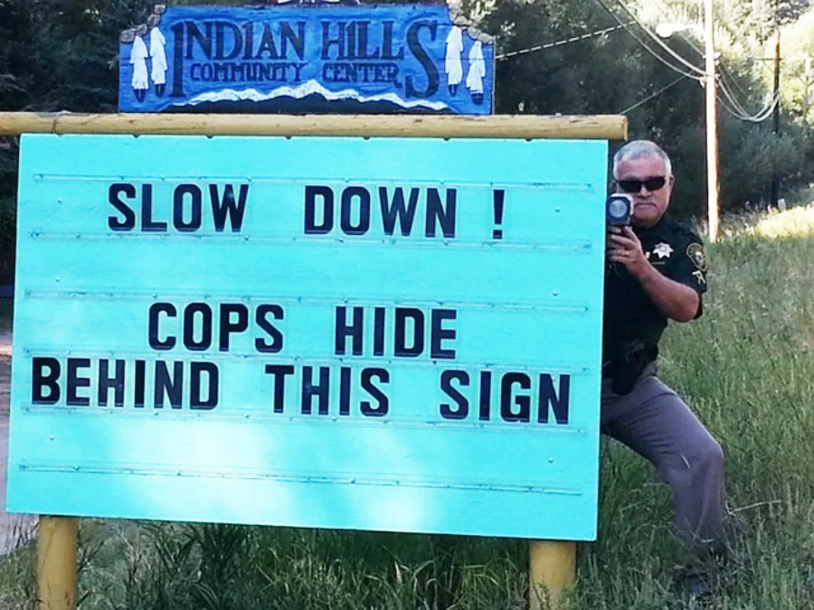 18 Warning Signs That Made Us Laugh Instead of Worry