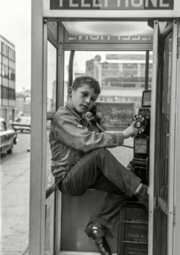 15 Old Phone Booths That Were Surprisingly Stylish