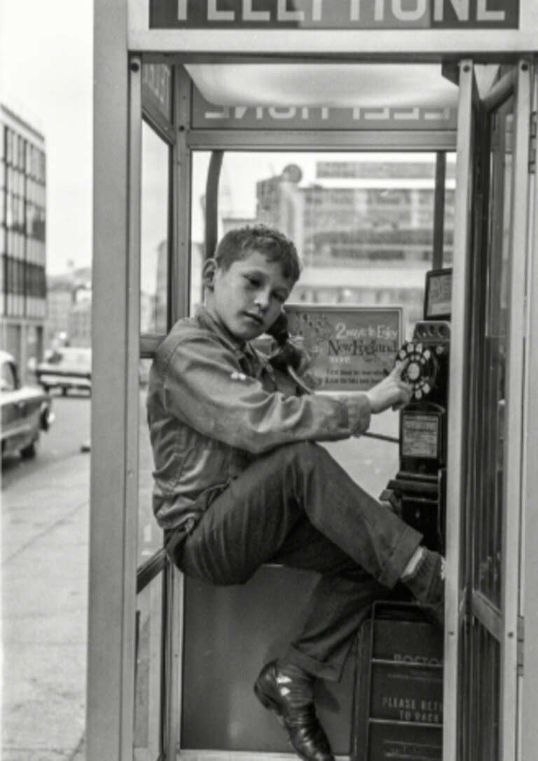 15 Old Phone Booths That Were Surprisingly Stylish