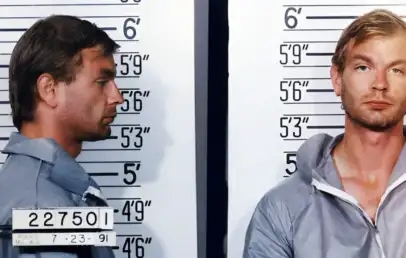 20 Absurd Fashion Trends From The Past - The Scroller