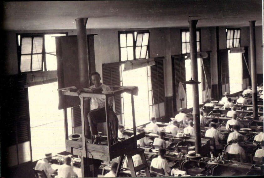 Factory Life in the 1900s: 20 Powerful Historic Images