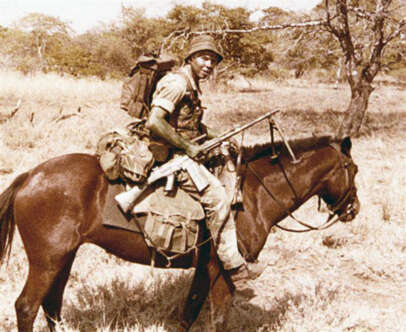 20 Striking Photos of Soldiers in the 1970s