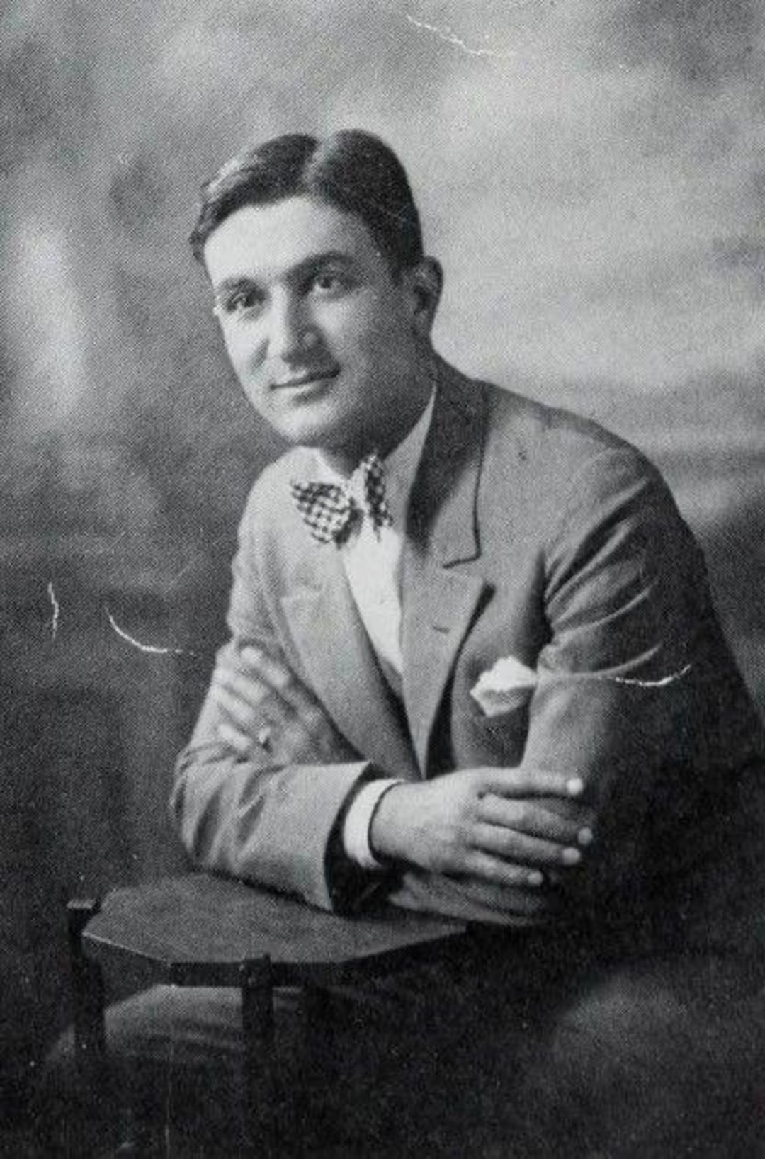 20 Infamous 1930s Gangsters Who Ruled the Era