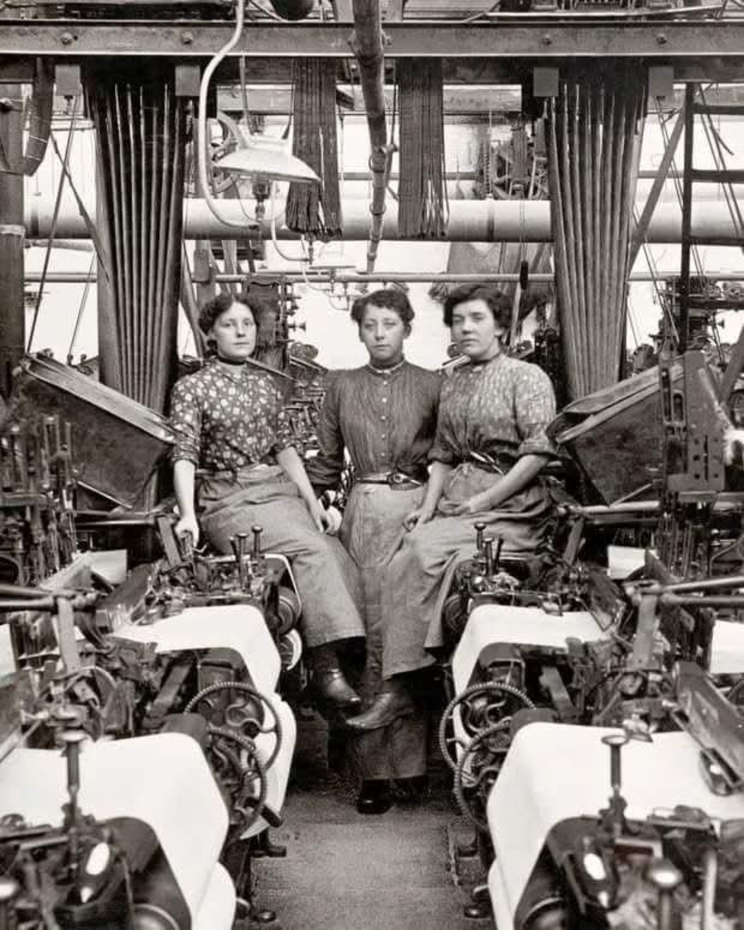 Factory Life in the 1900s: 20 Powerful Historic Images