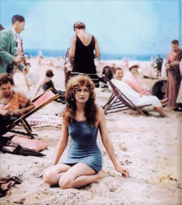 20 Vintage Photos That Show Beach Life in the Past