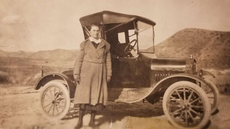 20 Photos Celebrating the Release of the Ford Model-T