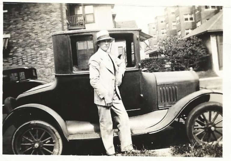 20 Photos Celebrating the Release of the Ford Model-T