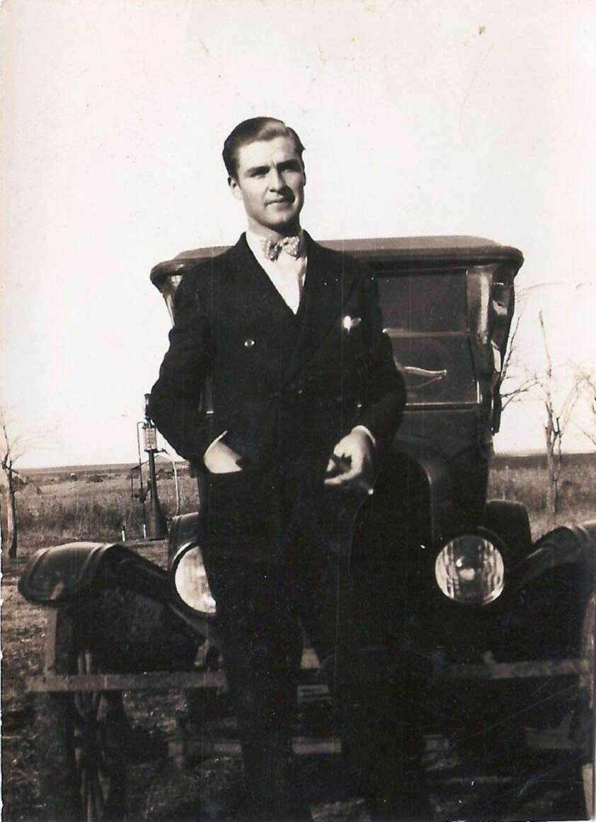 20 Photos Celebrating the Release of the Ford Model-T