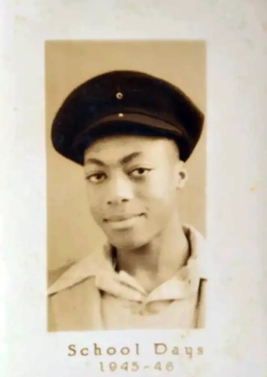 20 Throwback Yearbook Photos of People from the 1940s