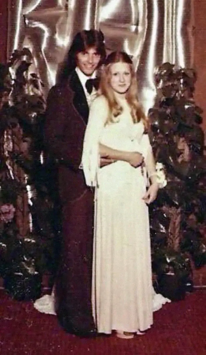 Why 1975 Stood Apart: 30 Unforgettable Photos