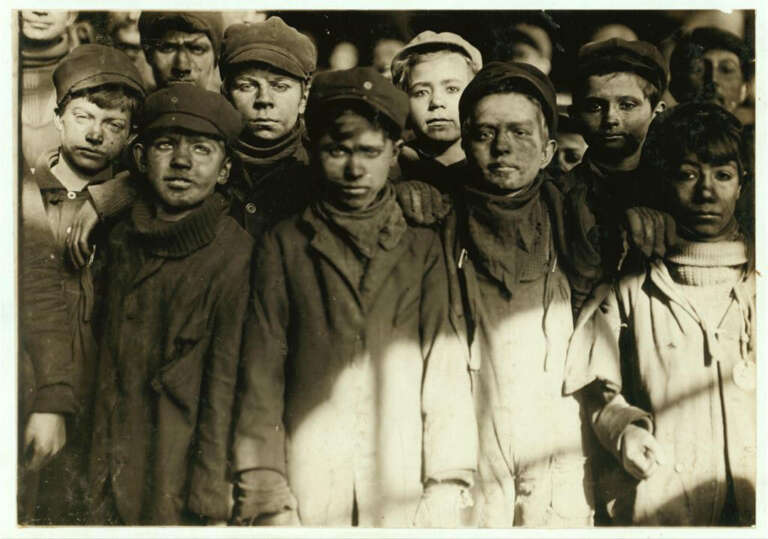 20 Photos That Show Early Life in the Coal Mines