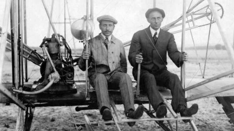 20 Historic Photos That Highlight the Dawn of Aviation