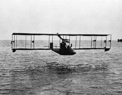 20 Historic Photos That Highlight the Dawn of Aviation