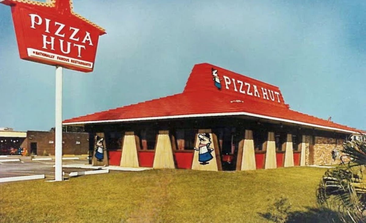 25 Retro Fast Food Images deep fried in nostalgia