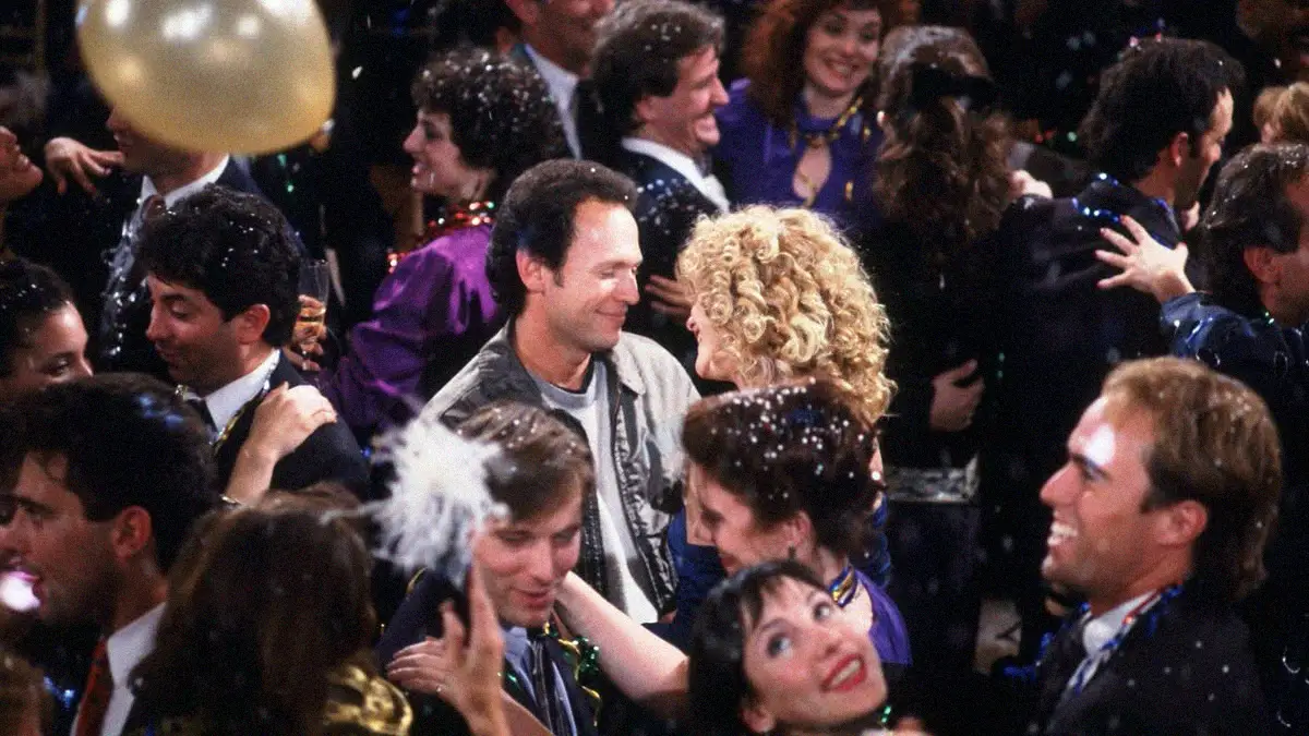15 New Year’s Scenes in Movies and TV That Still Feel Iconic