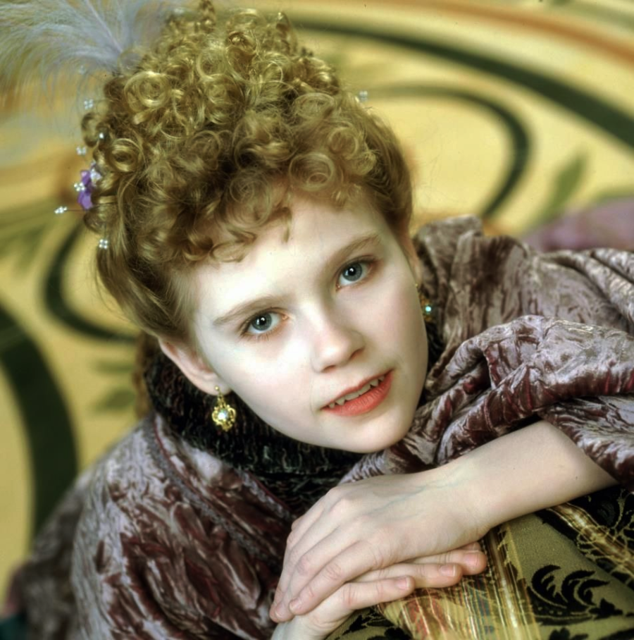 15 Stars Who Had to Grow Up Famous