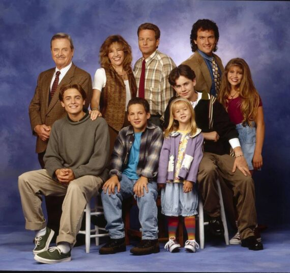 20 90s Sitcoms That Shaped Us and Still Feel Like Home