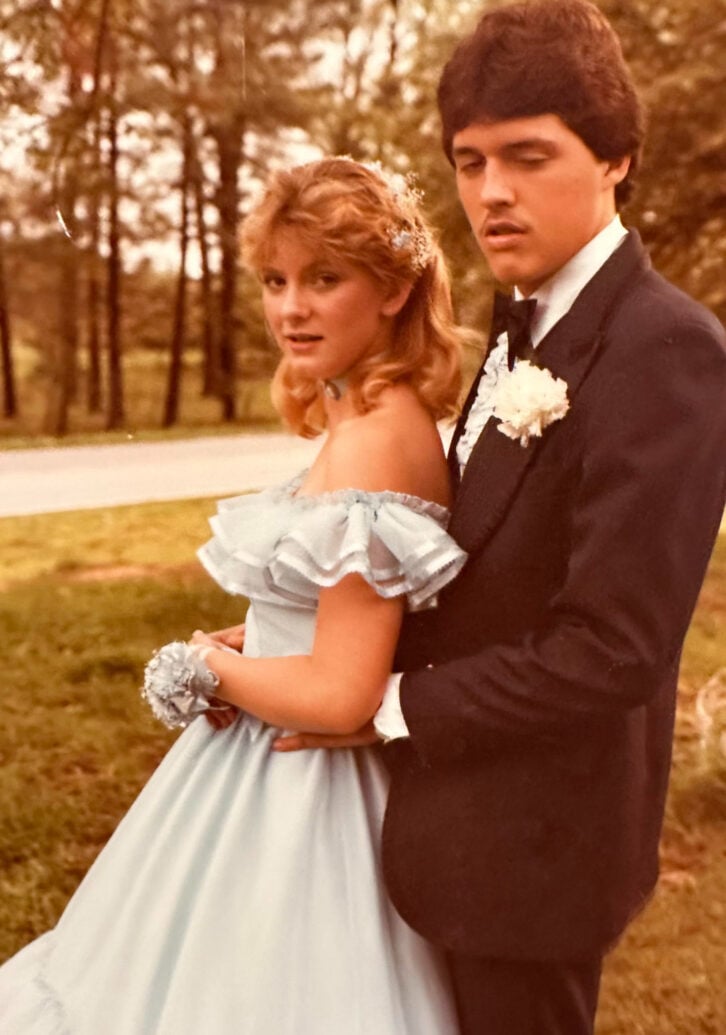 15 Vintage Prom Photos in the '70s and '80s